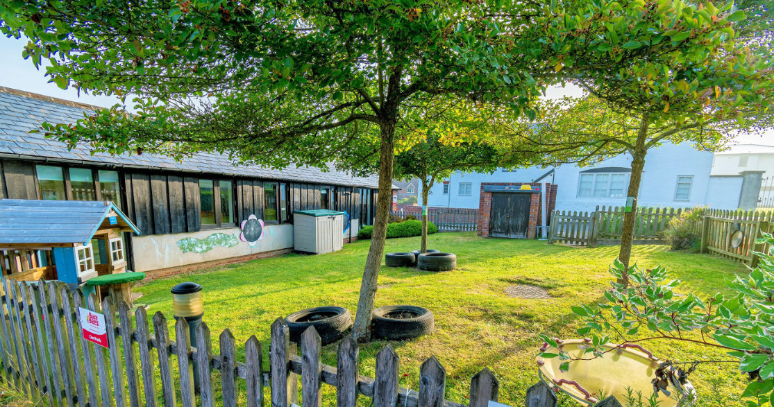 Busy Bees Hatch Warren Lane | Local Nursery in South Basingstoke