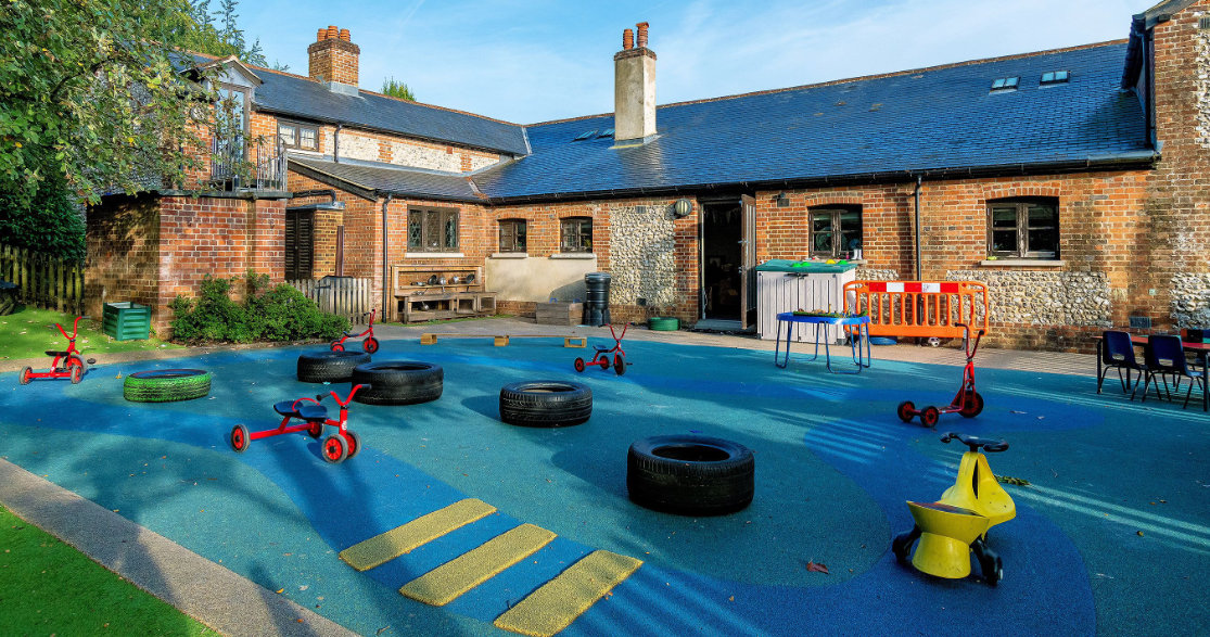 Busy Bees Hatch Warren Lane | Local Nursery in South Basingstoke